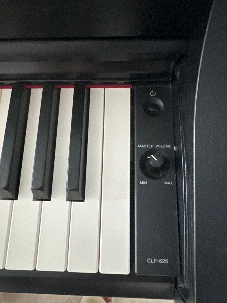 Yamaha Clarinova CLP 625 digital piano, Hobbies & Toys, Music & Media, Musical Instruments on ...