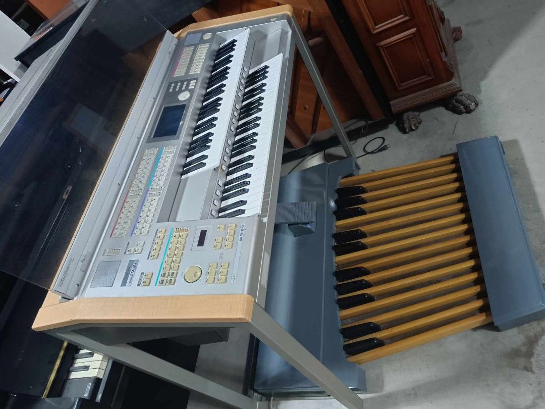 Yamaha Stagea ELS01 xe Full Pedal, Hobbies & Toys, Music & Media, Musical Instruments on Carousell