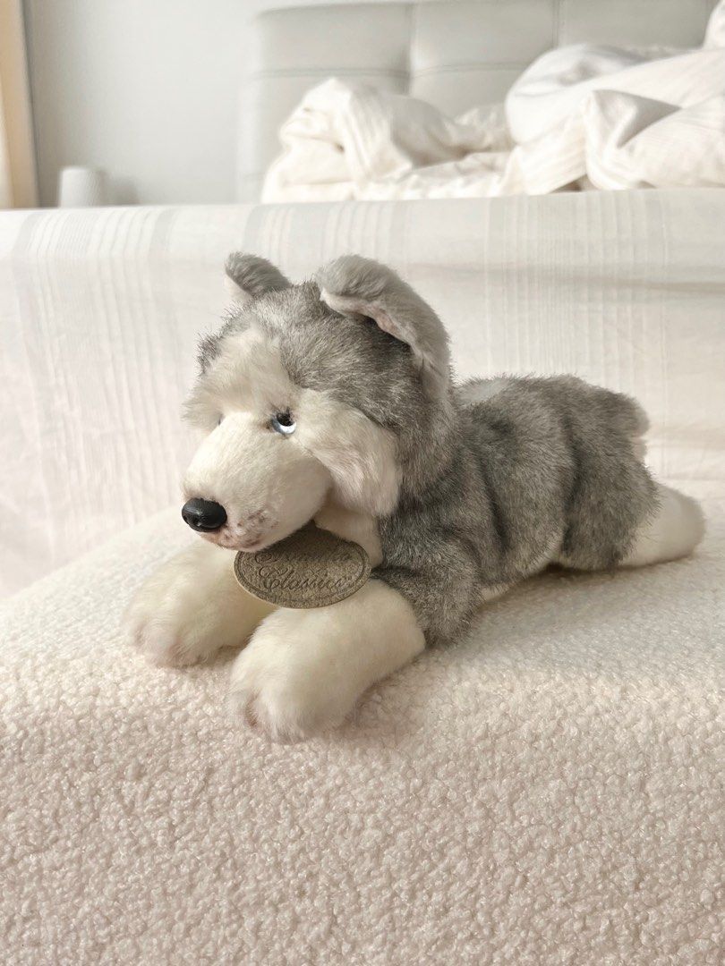 Yomiko Classics Husky, Hobbies & Toys, Toys & Games on Carousell