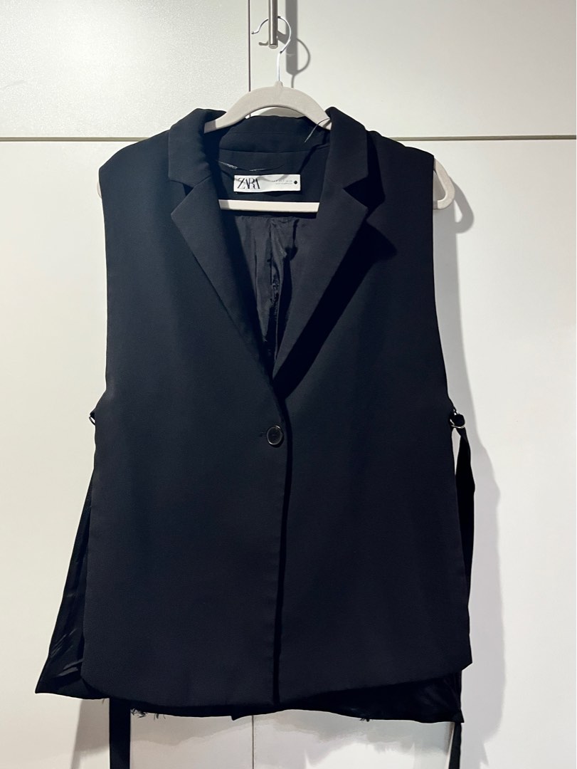 Zara black vest/waistcoat, Women's Fashion, Tops, Sleeveless on Carousell