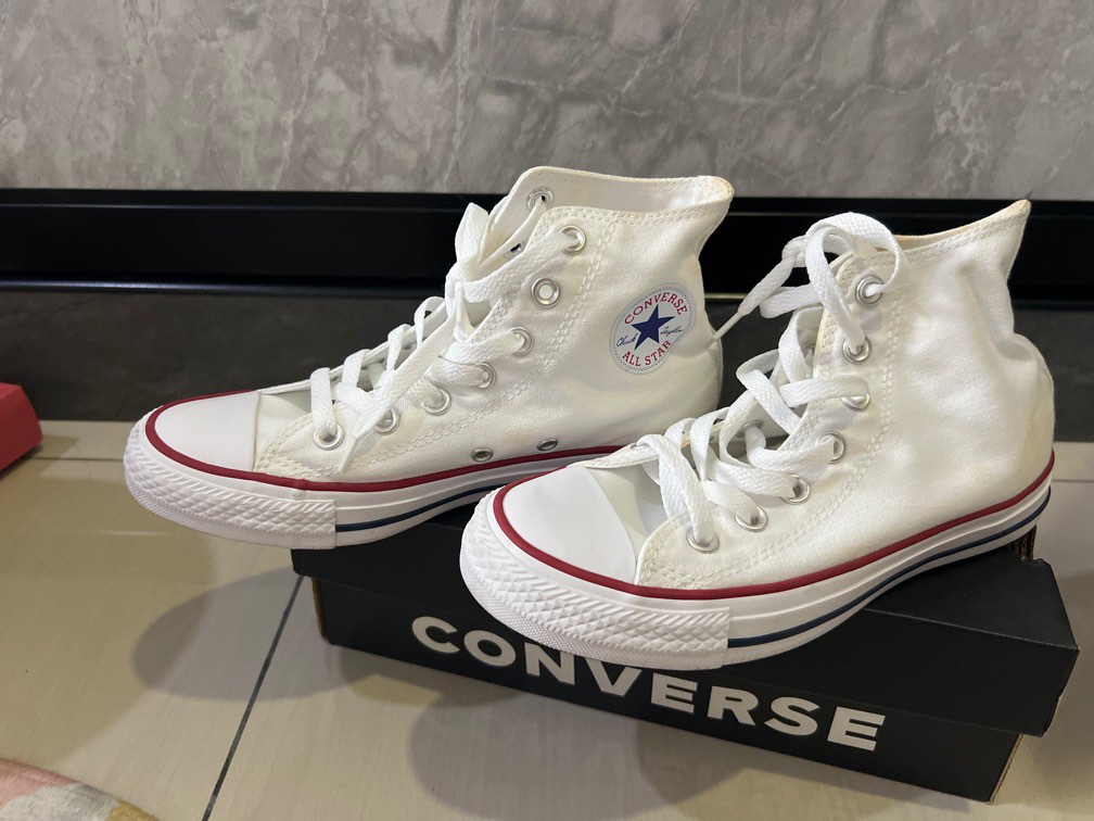 Converse High cut, Women's Fashion, Footwear, Sneakers on Carousell