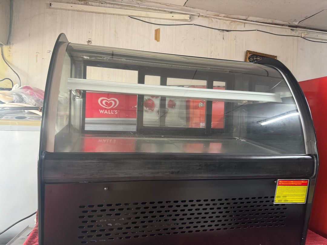 Counter chiller/ Table top Display chiller, Food & Drinks, Chilled ...