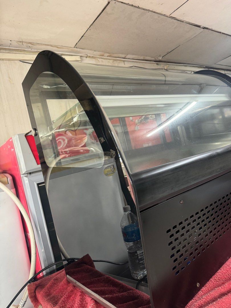 Counter chiller/ Table top Display chiller, Food & Drinks, Chilled ...