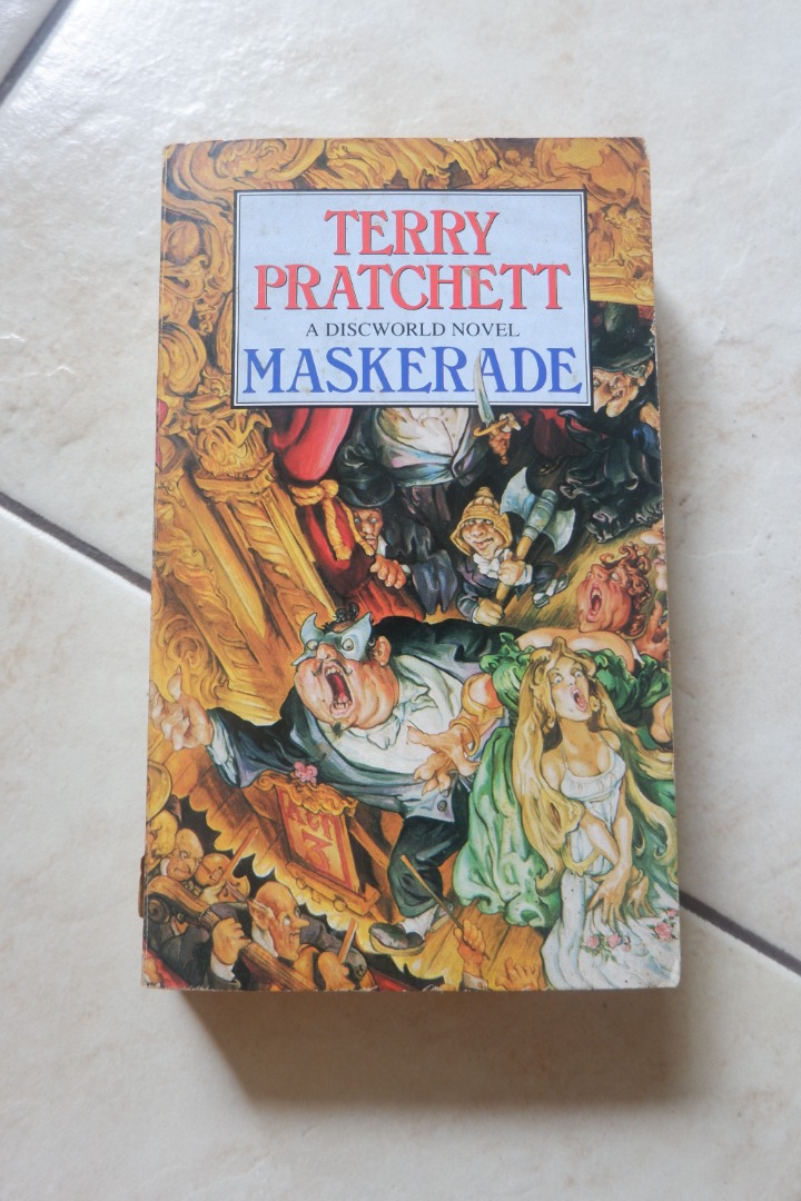 Maskerade: A Discworld Novel by Terry Pratchett, Hobbies & Toys, Books ...