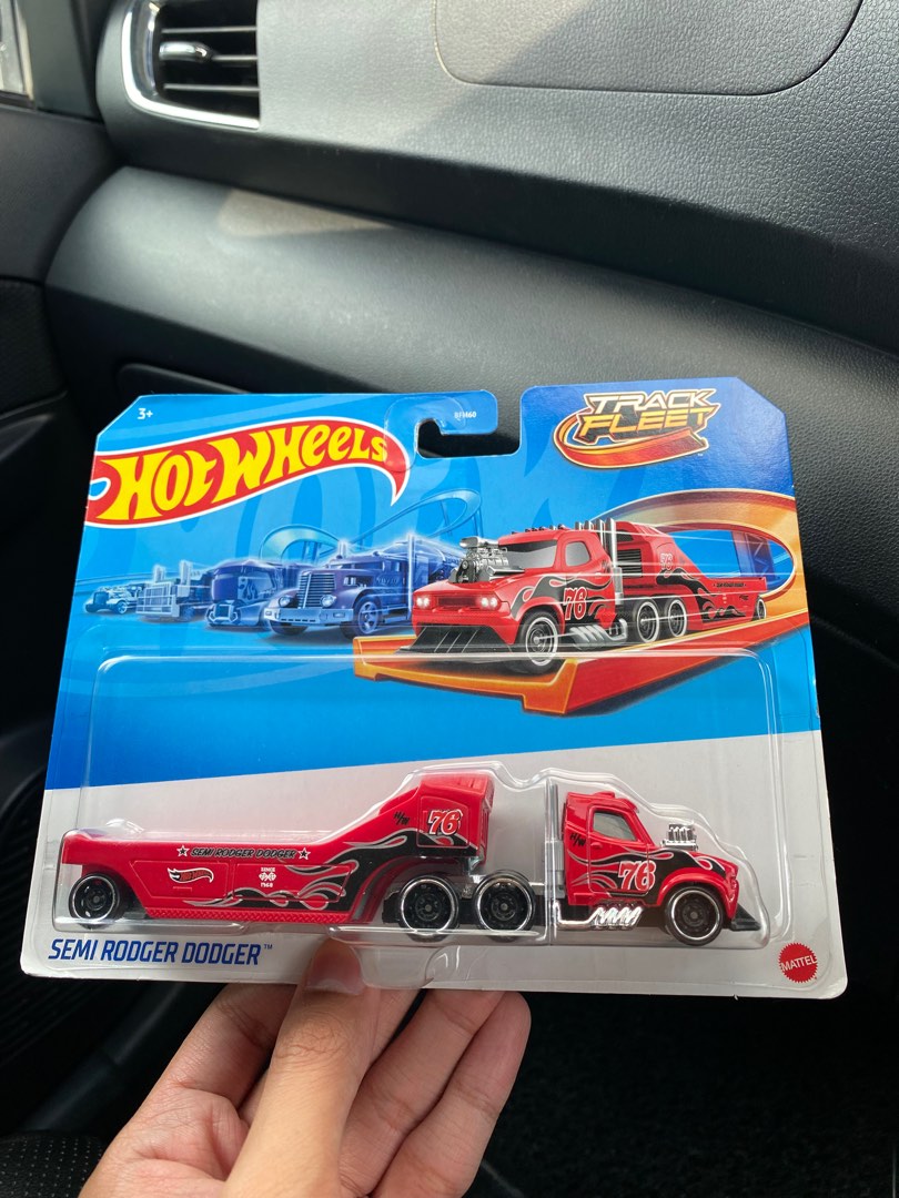 SEMI RODGER DODGER TRACK FLEET HOTWHEELS, Hobbies & Toys, Toys & Games ...