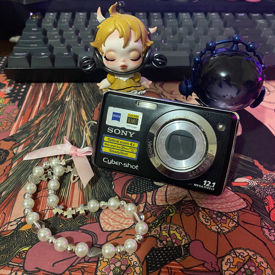 Sony Cybershot 12.1MP, Photography, Cameras on Carousell