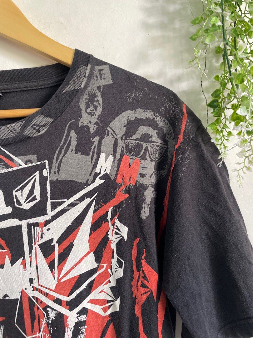 Volcom Punk overprint y2k style skateboarding tshirt jnco southpole ...