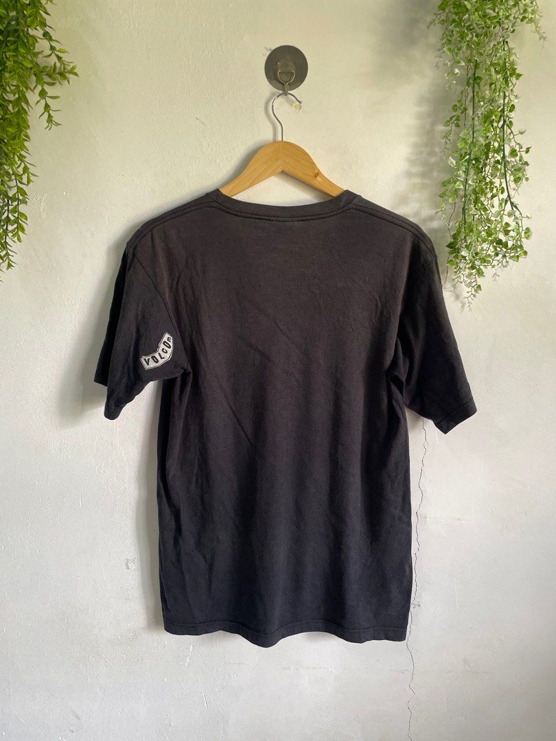 Volcom Punk overprint y2k style skateboarding tshirt jnco southpole ...