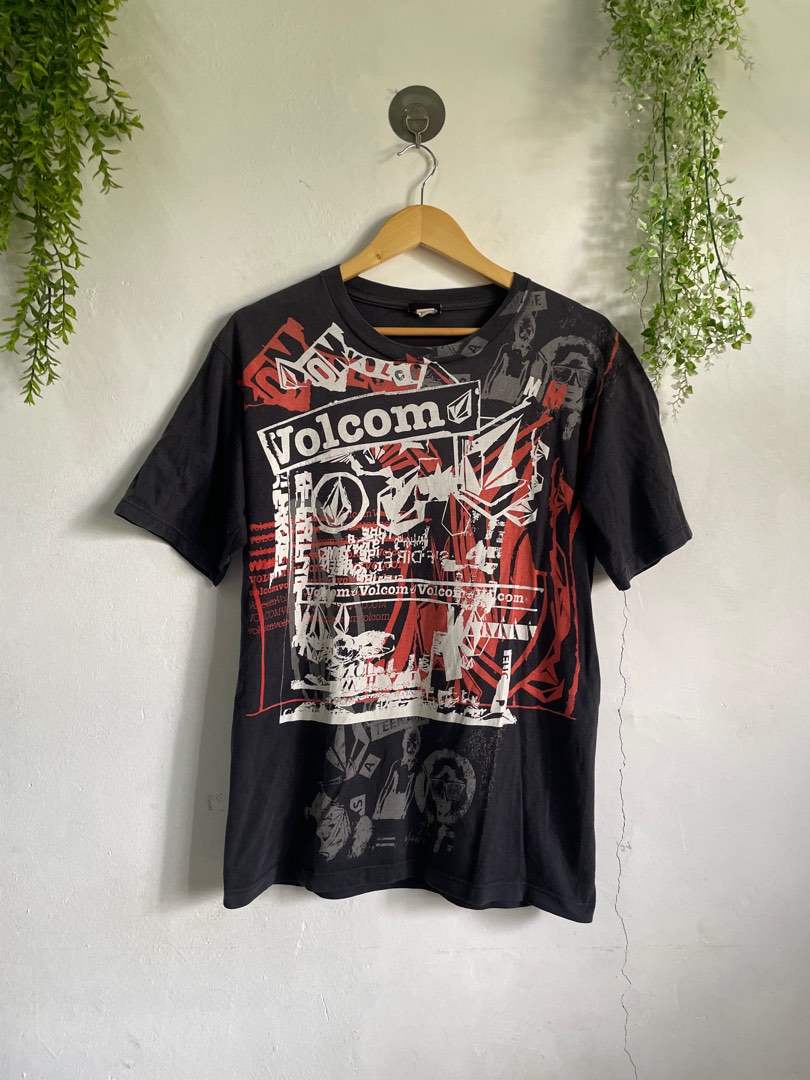 Volcom Punk overprint y2k style skateboarding tshirt jnco southpole ...
