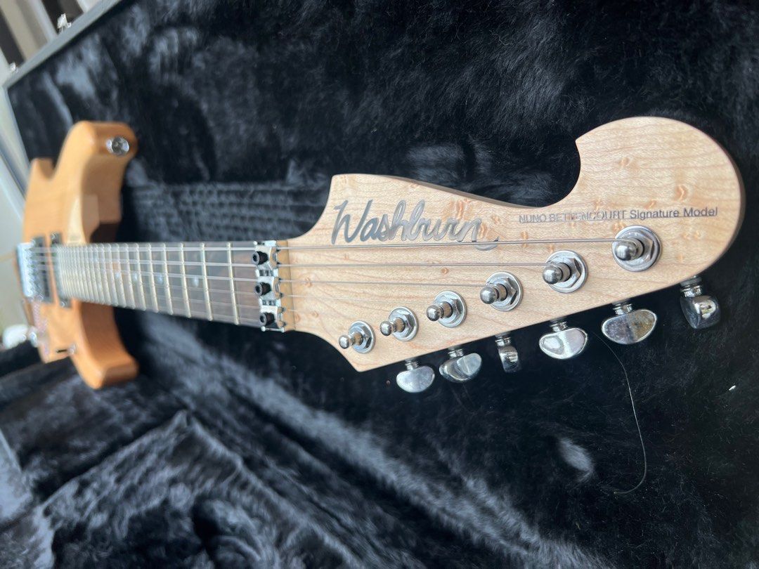 Washburn USA Custom Shop Relic N4 Nuno Bettencourt Signature Guitar ...