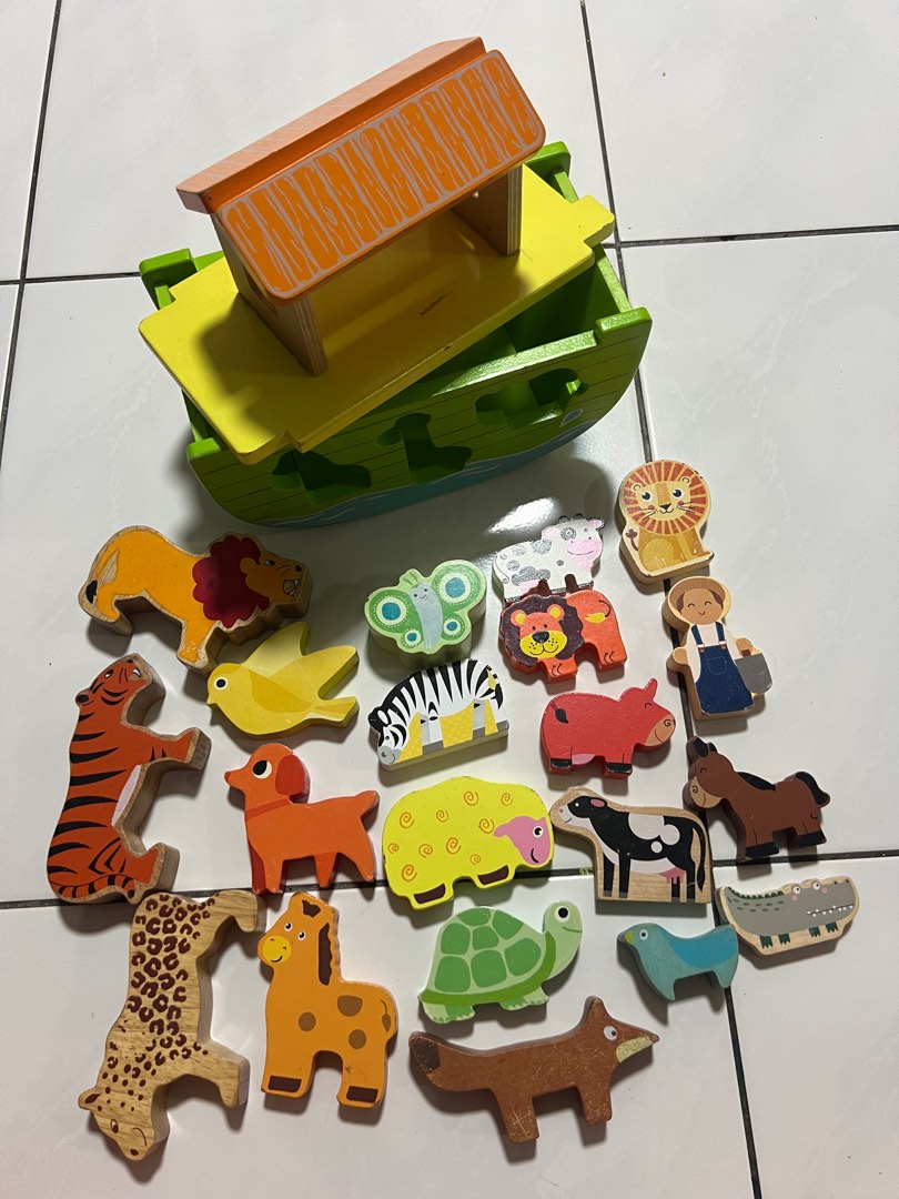 Wooden Carousel Ship and Animals, Hobbies & Toys, Toys & Games on Carousell