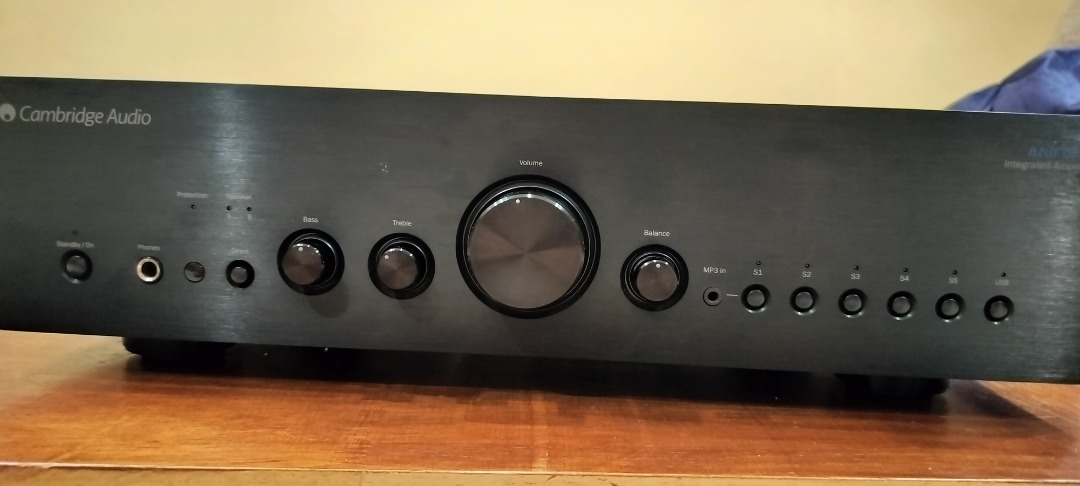 Cambridge Audio Azur 651A Stereo integrated amplifier with USB input ...