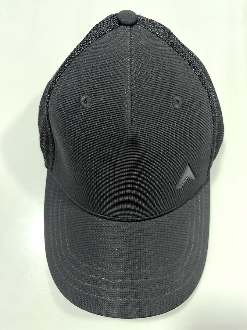 Eiger Cap, Men's Fashion, Watches & Accessories, Cap & Hats on Carousell