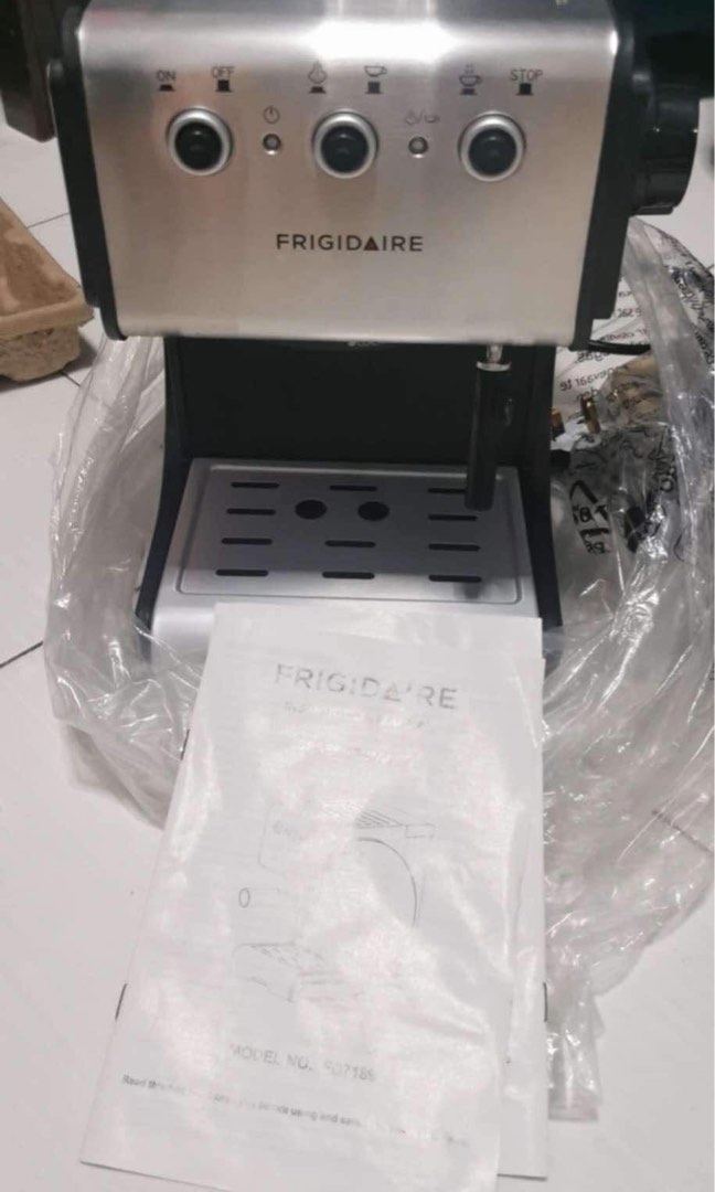 Frigidare FD7189 220v Espresso Maker, TV & Home Appliances, Kitchen ...