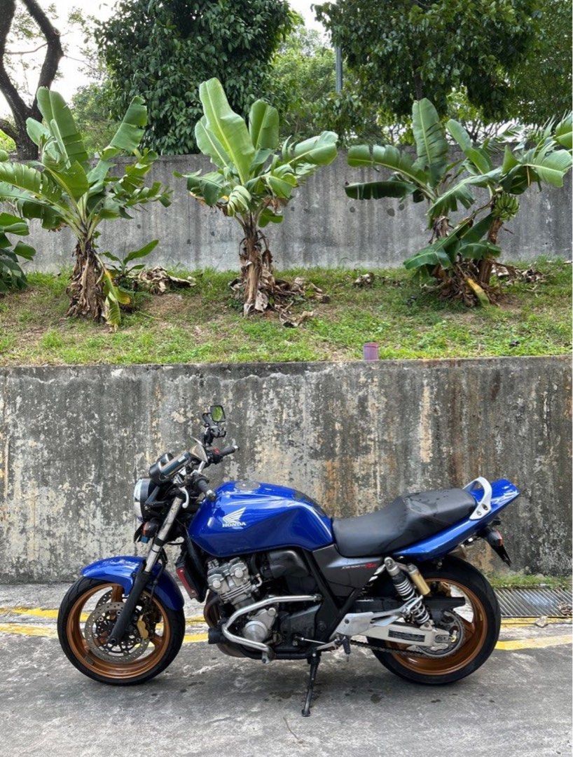 Honda CB400 Revo, Motorcycles, Motorcycles for Sale, Class 2A on Carousell