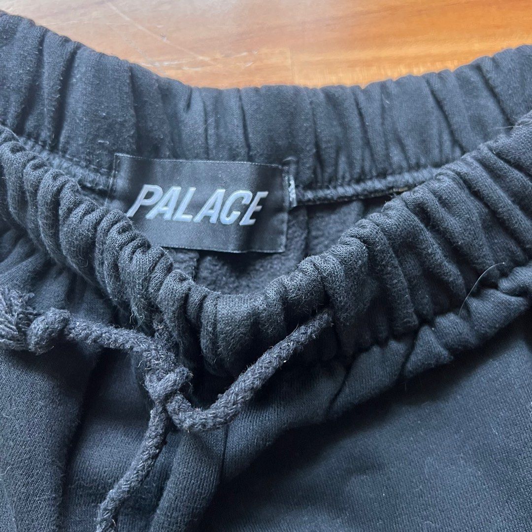Palace Track Pants, Olah Raga, Baju Olahraga di Carousell