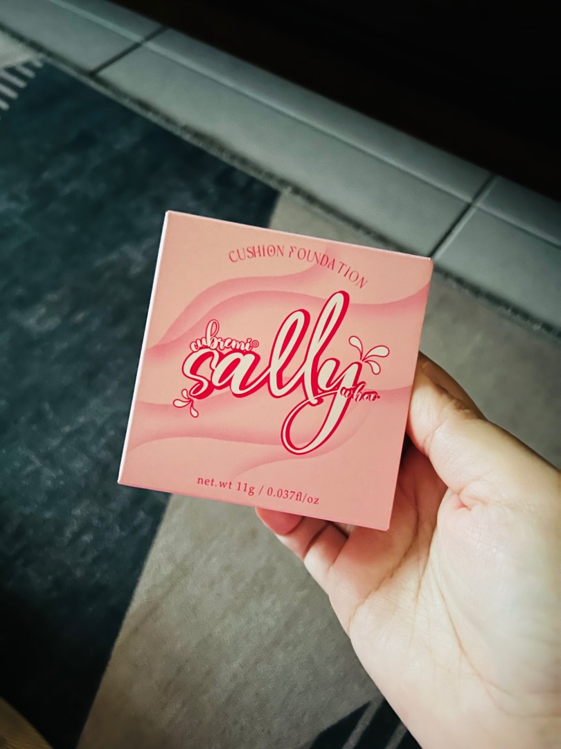 Sally x Cubremi Cushion Foundation (Natural) RM25 include pos, Beauty ...