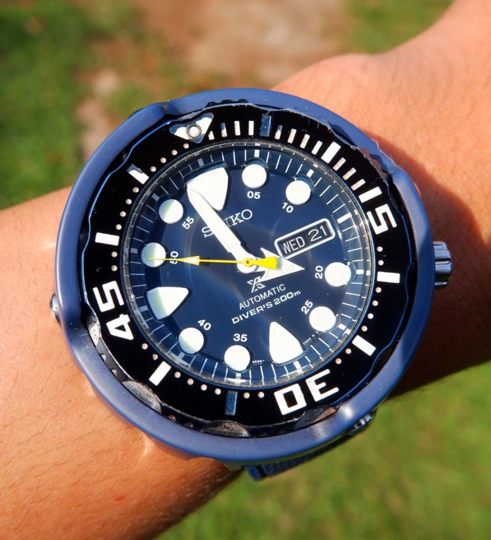 Seiko Prospex Baby Tuna Blue Dial Good Condition, Fesyen Pria, Jam Tangan di Carousell