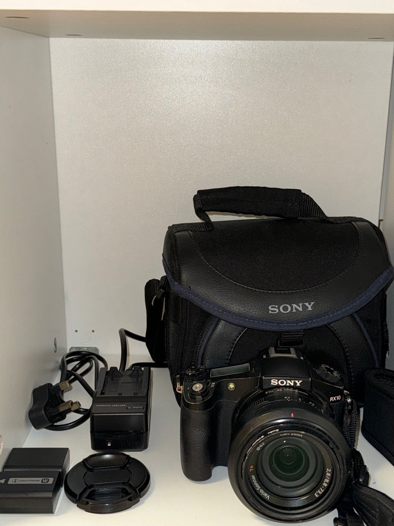 ｛賣｝～Sony ～ Sony Rx10 M1, 攝影器材, 相機 - Carousell