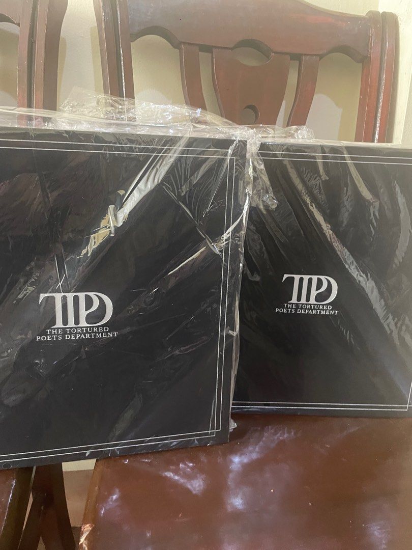 Taylor Swift TTPD VINYL Case, Hobbies & Toys, Memorabilia ...