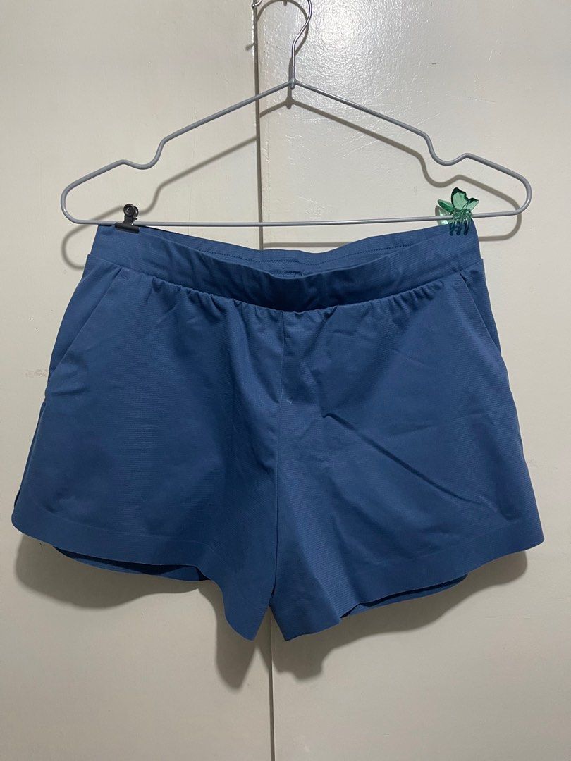 Uniqlo Ultra Stretch Active Short, Women's Fashion, Activewear on Carousell