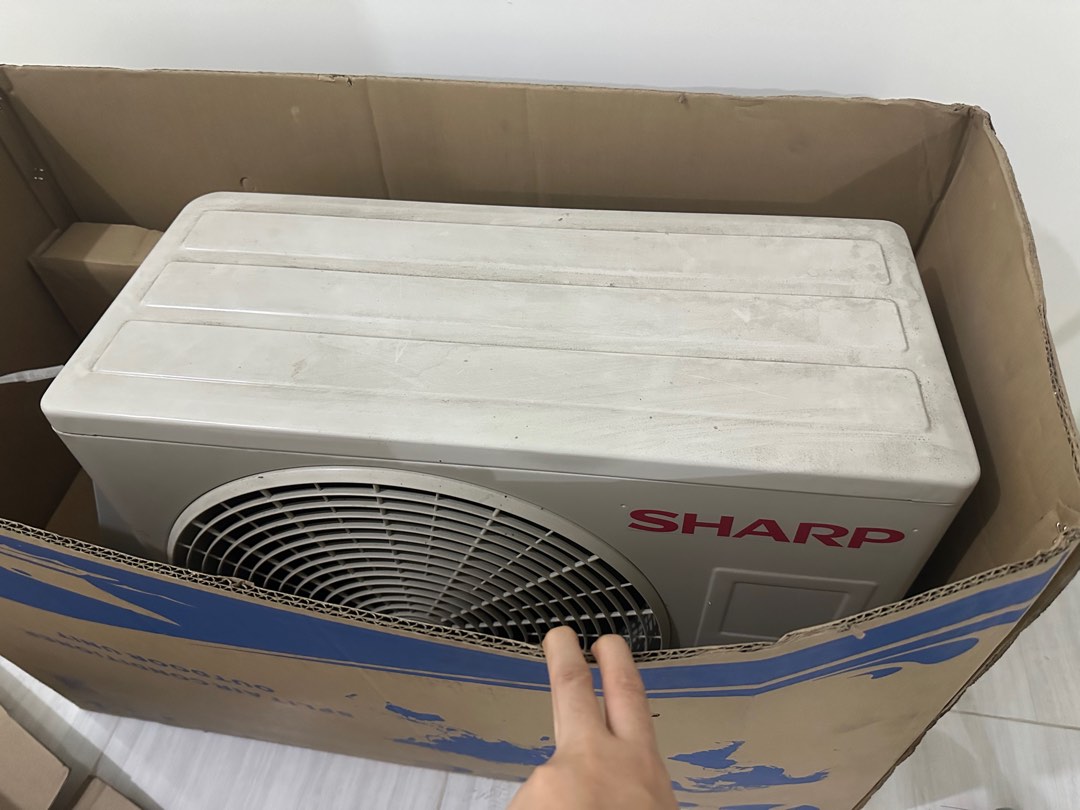 Ac air conditioner sharp original branded bekas used preloved 1/2 pk ...