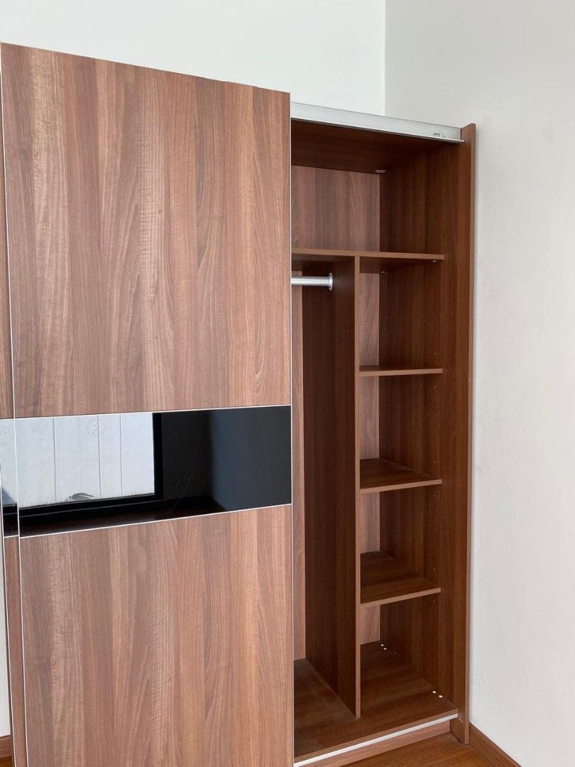 CELLINI WARDROBE /Lemari Pakaian CELLINI ukuran 180 like new, Perabotan ...