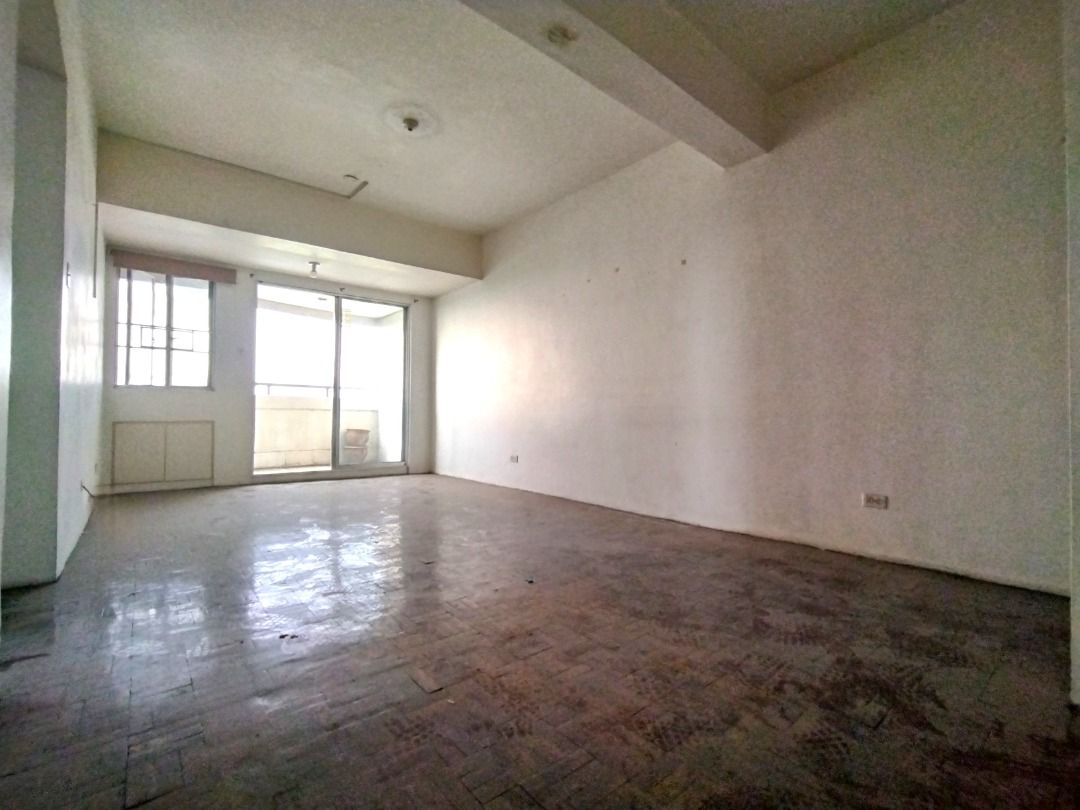 Cityland Wack Wack Royale Mansion 82 sqm 2BR corner unit w/ balcony ...