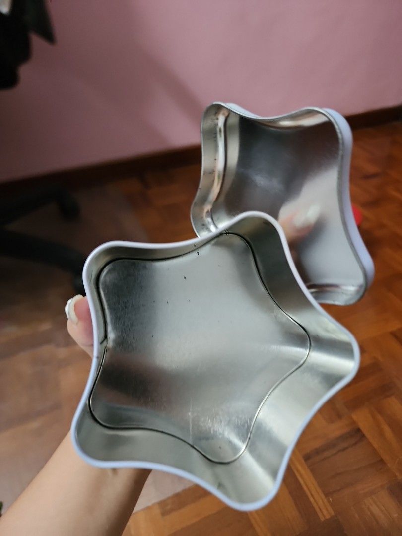 Disney Hong Kong - Dumbo star shape metal box, Hobbies & Toys, Collectibles & Memorabilia, Fan ...