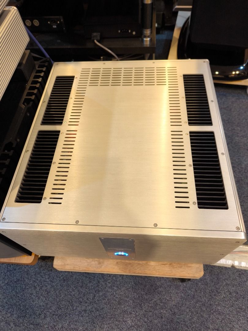 Krell Evolution 302, Audio, Other Audio Equipment on Carousell