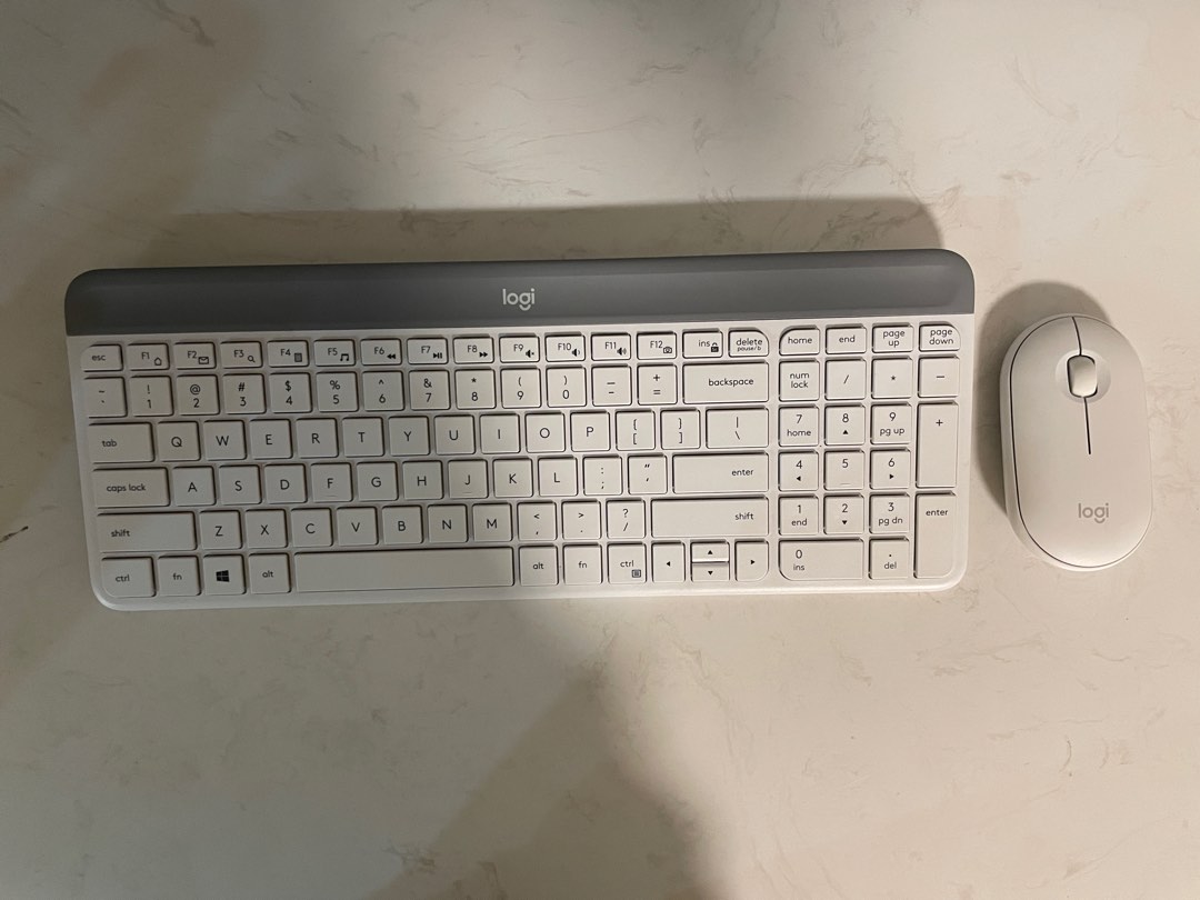 Logi wireless keyboard and mouse, 電腦＆科技, 電腦周邊及配件, 電腦鍵盤及相關產品 - Carousell