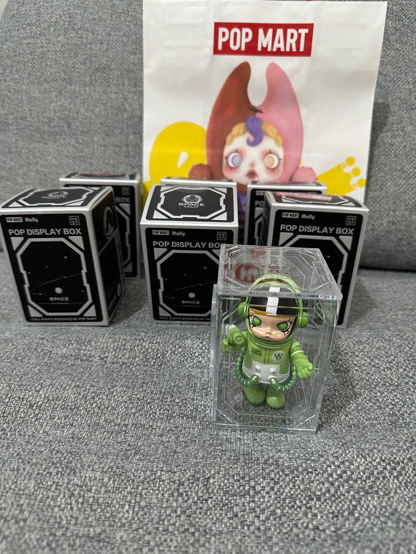 Pop mart Pop display box Molly, Hobbies & Toys, Toys & Games on Carousell