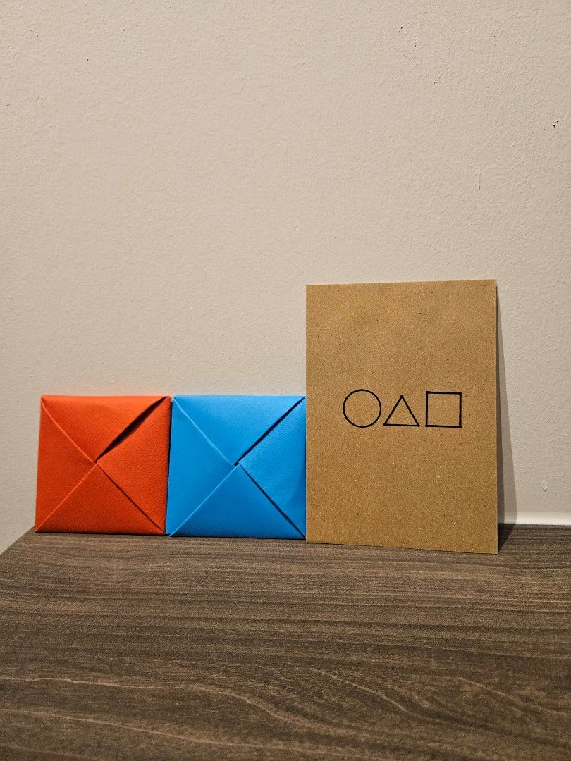 Squid Game Ddakji - Korean Paper Origami Folding - Handcrafted, Hobbies ...