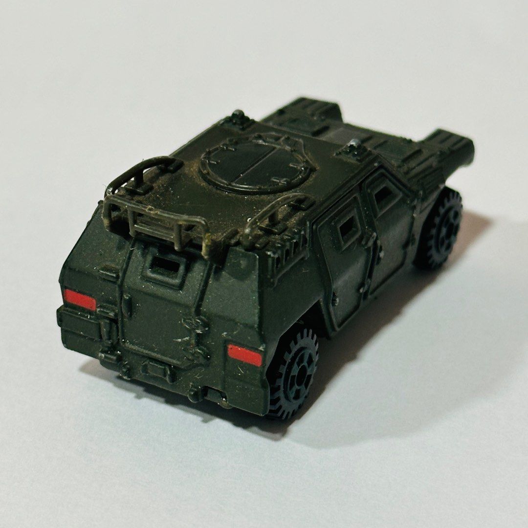 TOMICA JSDF LAV No.114 Armoured Car Collectible Diecast Toy 2006 TOMY 1 ...