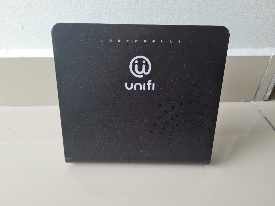 Wireless AC 1200 VDSL2 Modem Router, Computers & Tech, Parts ...