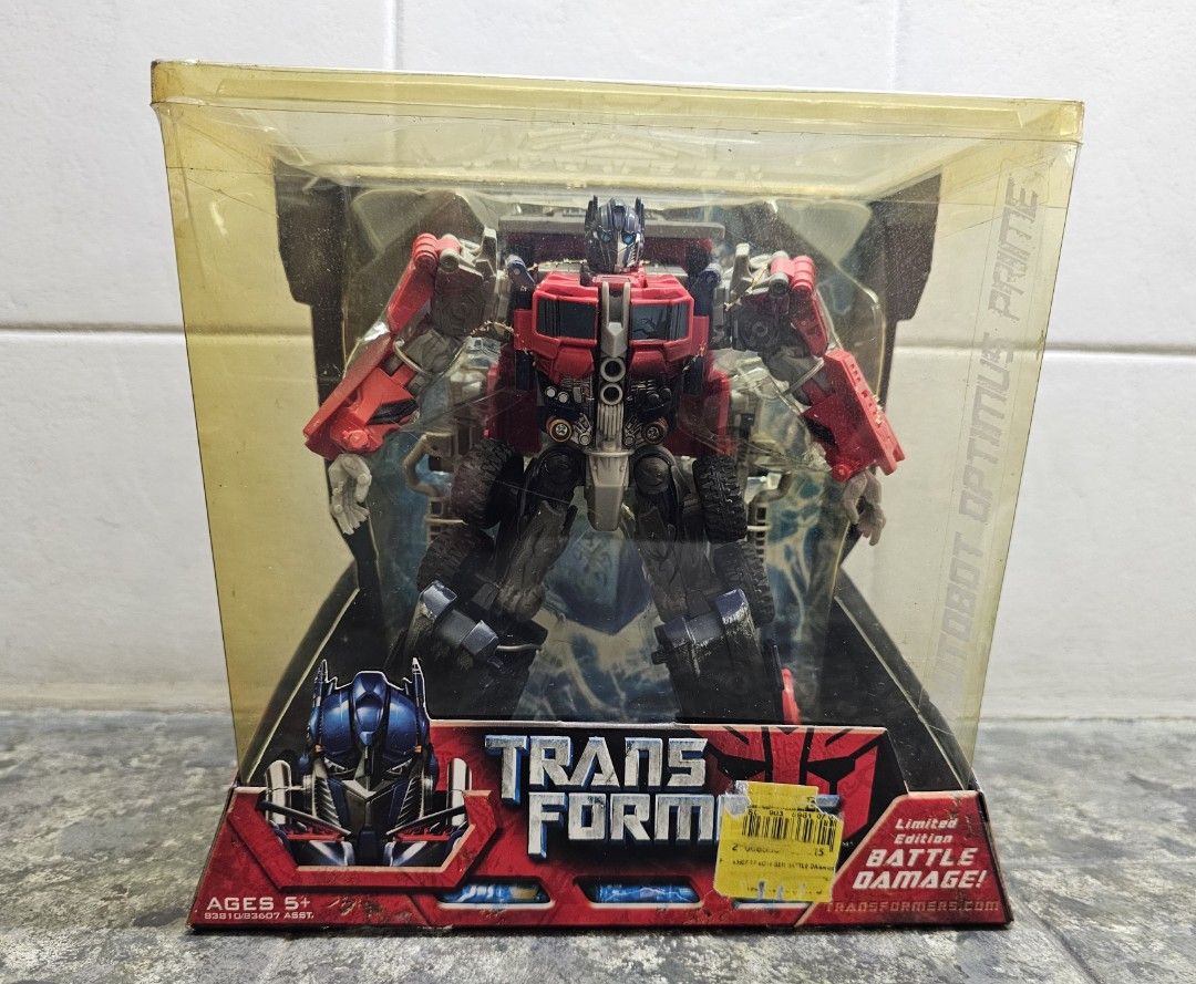 Battle Damage OPTIMUS PRIME - 2007 Transformers The Movie Voyager Class ...