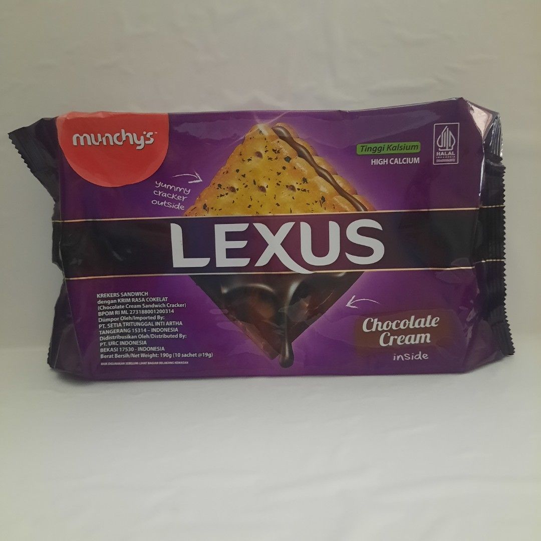 HARGA PROMO: Biskuit Sandwich Munchy's Lexus 190 gram, Makanan ...