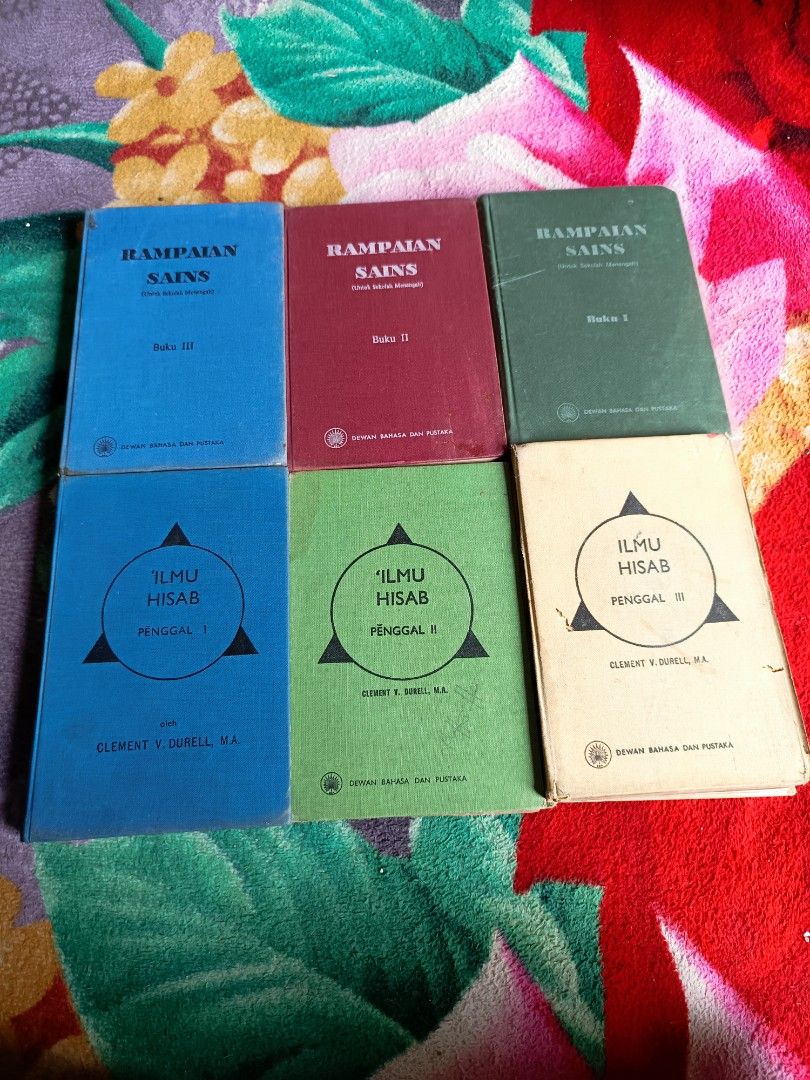 buku lama Dan vintage, Hobbies & Toys, Collectibles & Memorabilia, Vintage Collectibles on Carousell