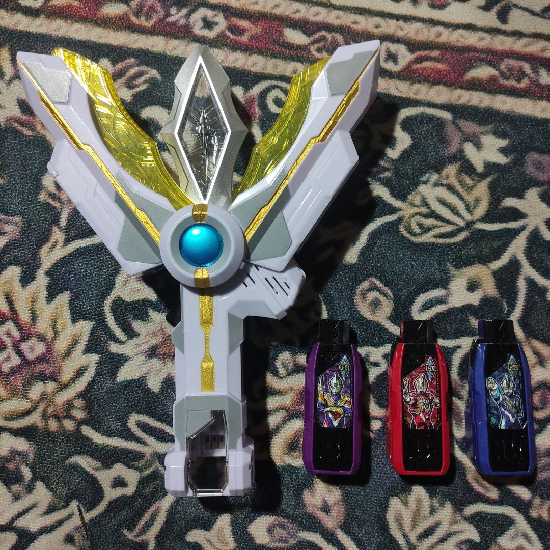 DX Guts Sparklence Sparklens Ultraman Trigger With 3 Hyperkey Multi ...