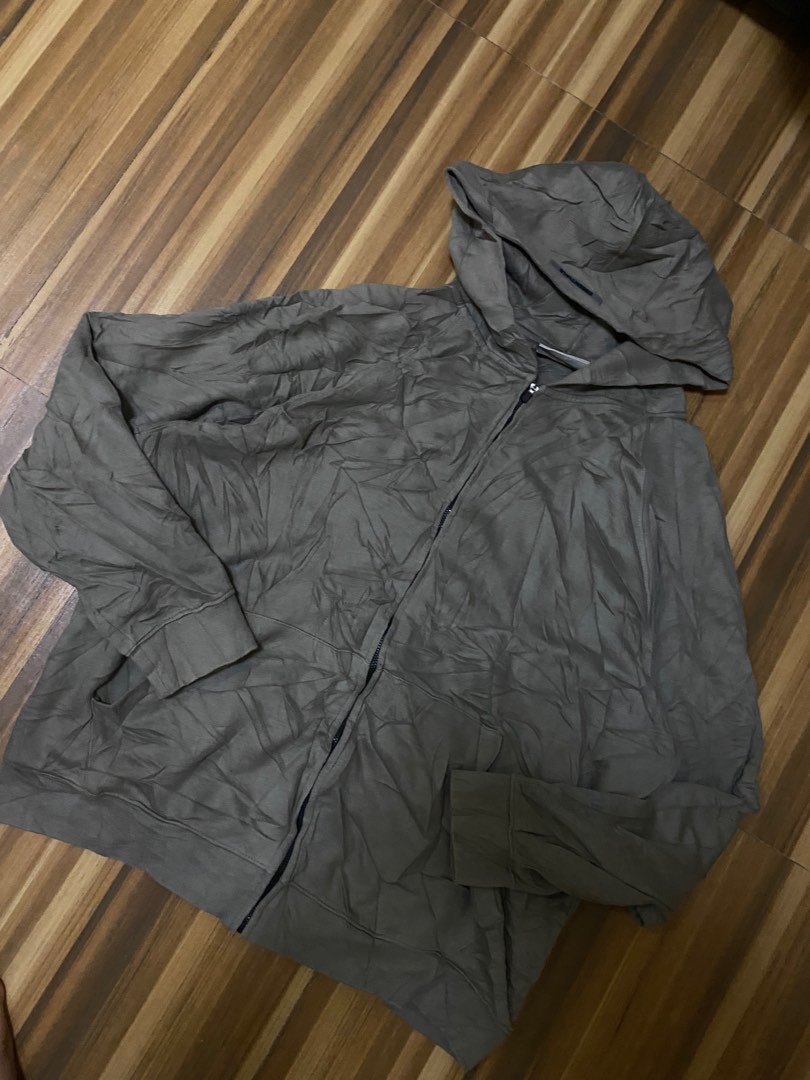 ESSENTIALS ZIP UP HOODIE, Men's Fashion, Coats, Jackets and Outerwear ...