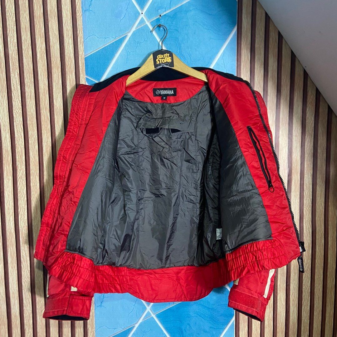 Jaket Racing Yamaha, Fesyen Pria, Pakaian , Atasan di Carousell