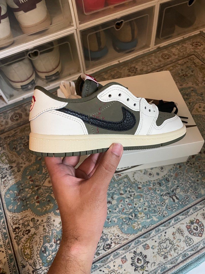 Nike Air Jordan 1 low X travis scott Reverse Olive, Men's Fashion ...