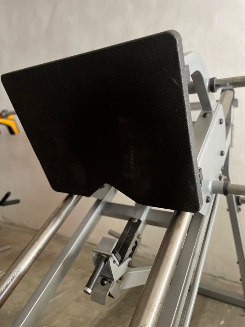 Original old school model hammer strength 45 degree roller type leg ...