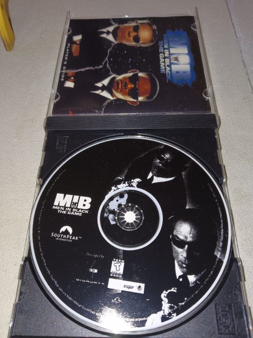Vintage Windows 95 PC Game MIB Men In Black The Game, Computers & Tech ...