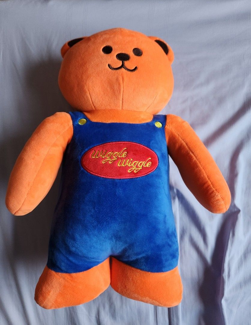 Wiggle wiggle Bear Blanket, Hobbies & Toys, Toys & Games on Carousell