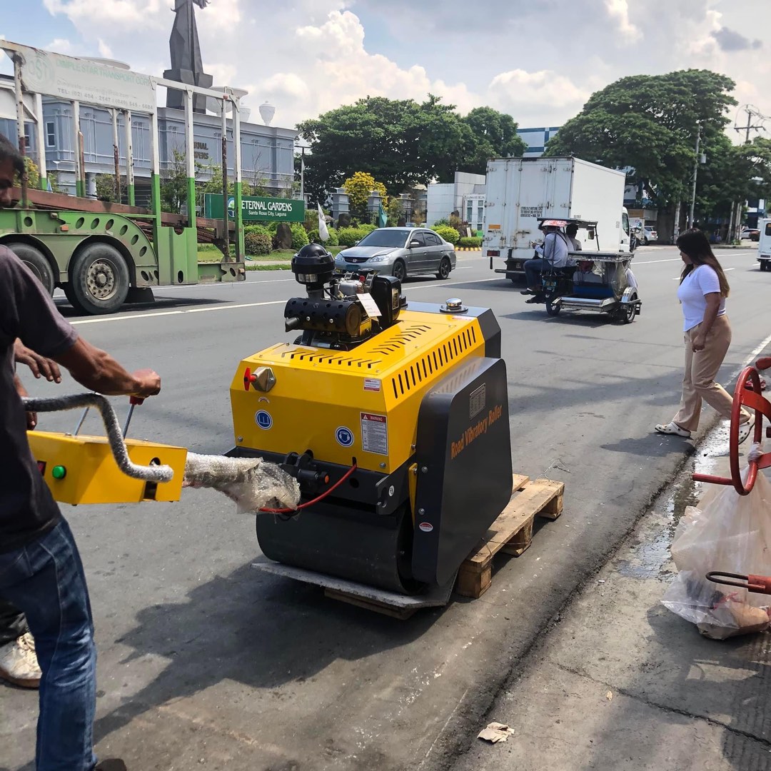 YAMATO WALK BEHIND VIBRATORY ROLLER (MINI PISON), Commercial ...