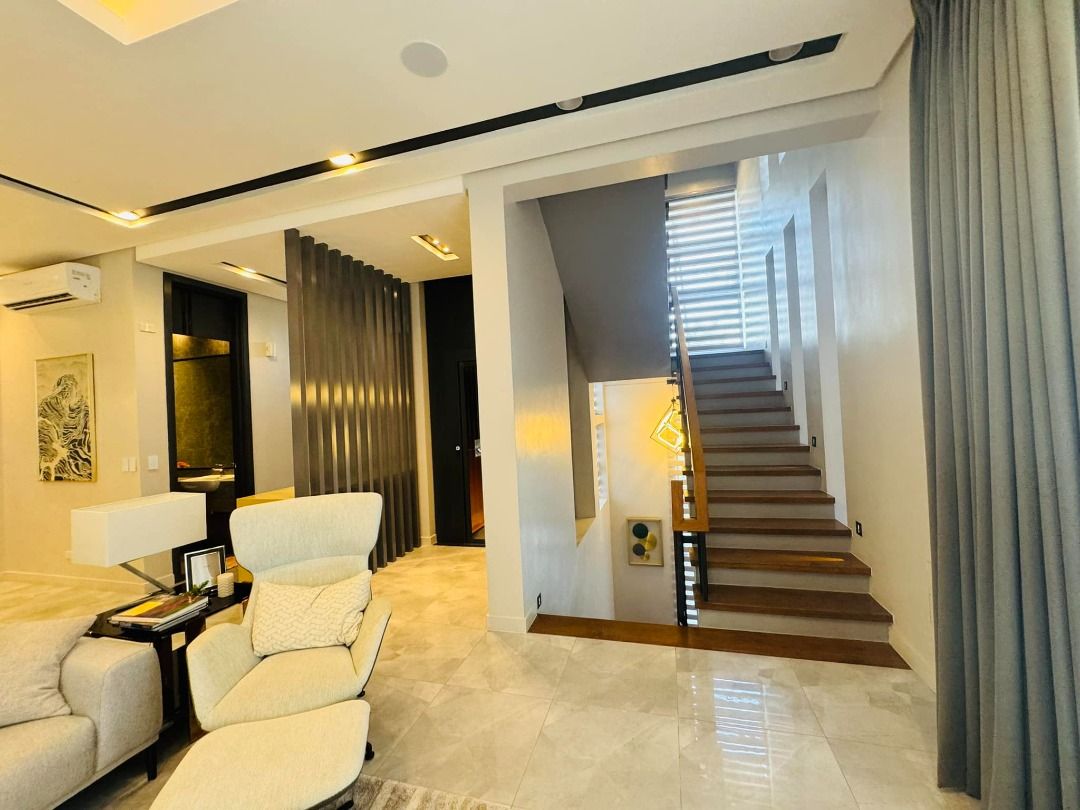 4 Bedroom - Brand New 4 Storey Townhouse Inner Unit with Elevator in ...