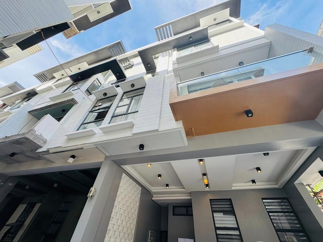 4 Bedroom - Brand New 4 Storey Townhouse Inner Unit with Elevator in ...