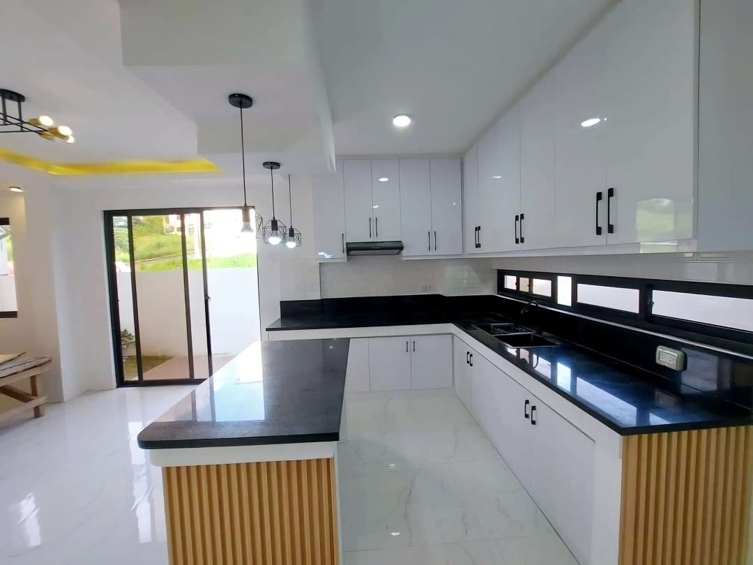 4BR Modern Single Detached House & Lot in Monteverde Royale, Taytay ...