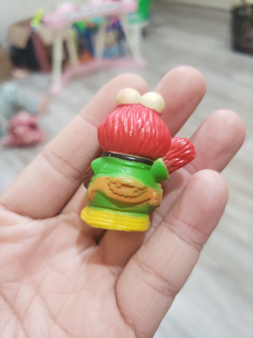 ACTION MINI FIGURE FIGUR ELMO SESAME STREET MERAH RED RARE LANGKA JADUL ...